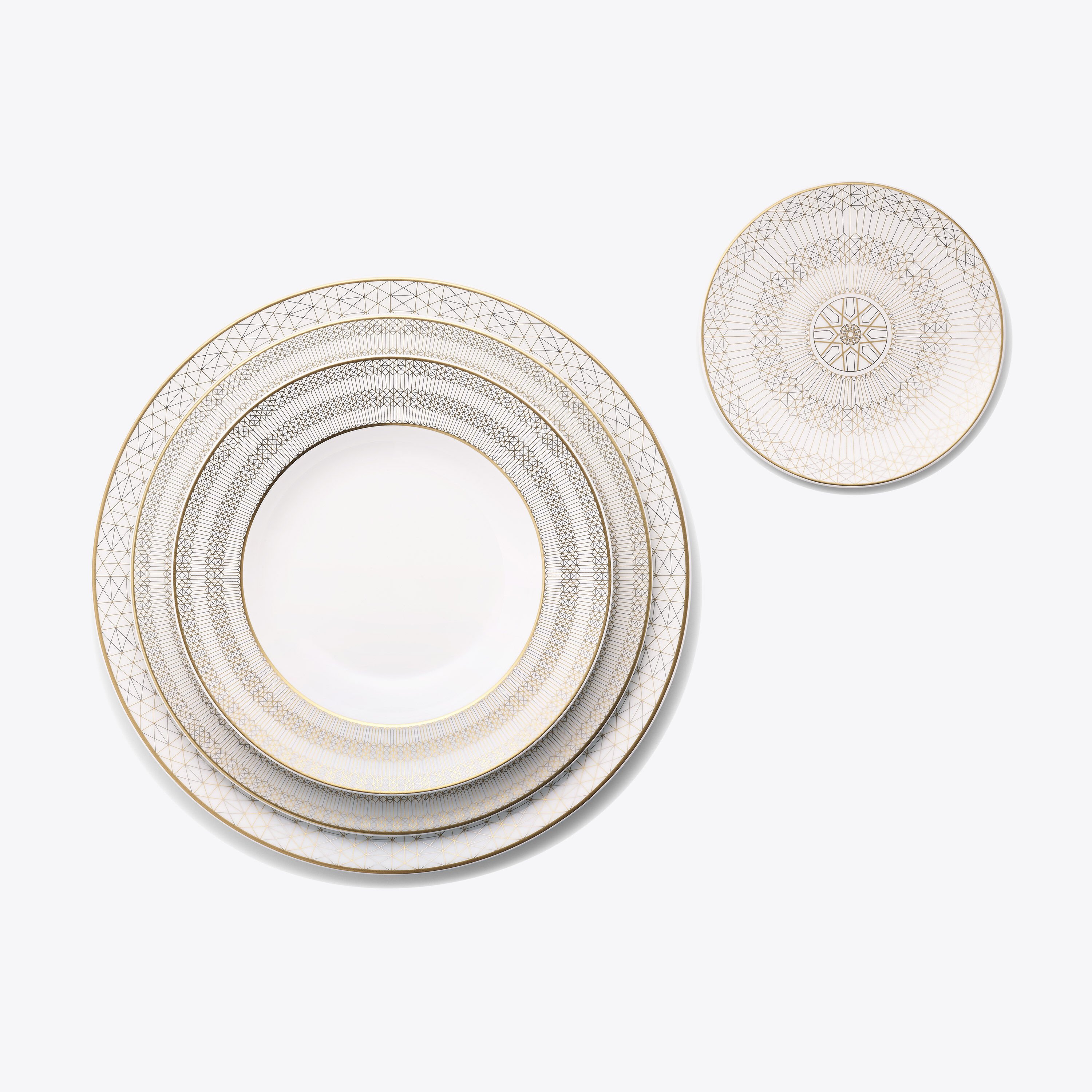 Arcadia Gold & Platinum Deep Plates x2 | Baccarat Japan